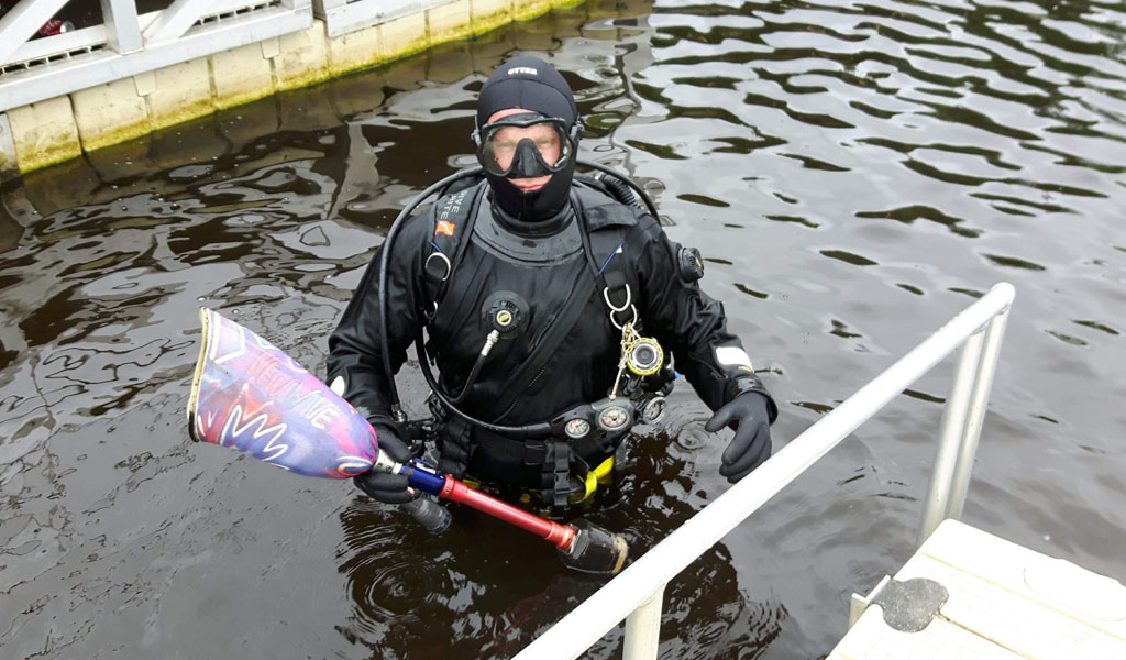 BSAC scuba diver helps reunite a stranger with their lost limb ...